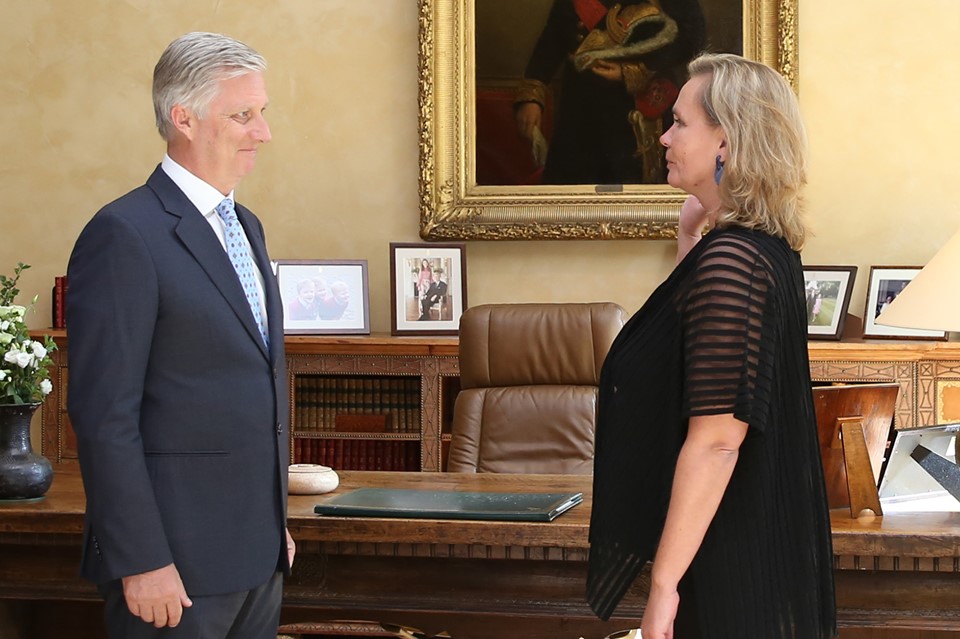 Liesbeth Homans taking her oath of office - Picture by the Belgian ...